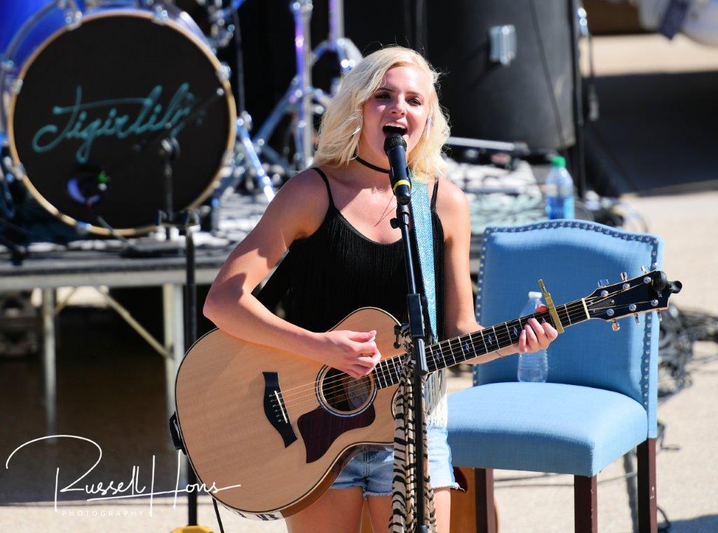 RUSS HONS: Photo Gallery — A Medora Weekend – UNHERALDED.FISH